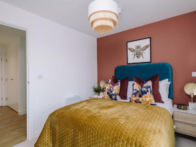 Apartment 602, Lamp House, 215 Chapel. 2 bed apartment to rent £1,575 pcm £363 pw