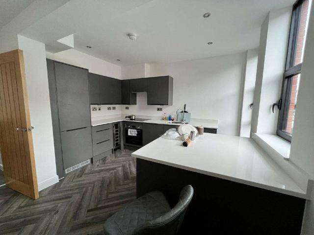 Apartment 6, The Hallmark Studio Style Room