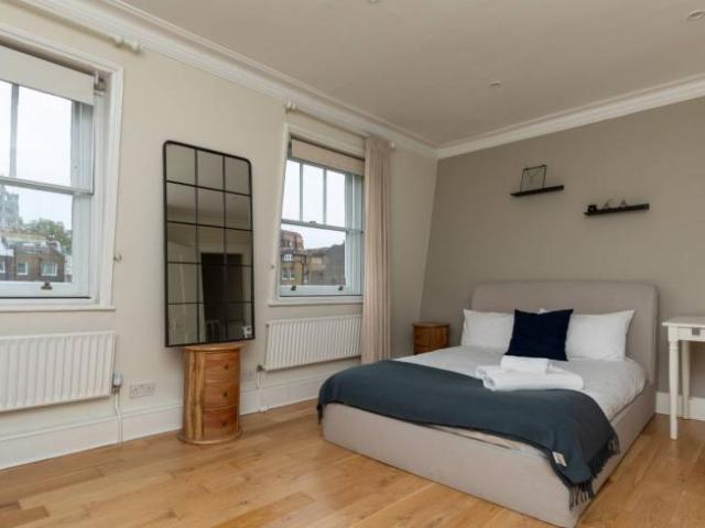 Apartment 6 Bedroom For Rent London London 16550 ES101855289