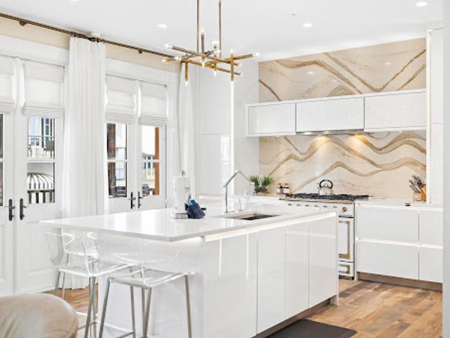 Seaside apartment with terrace