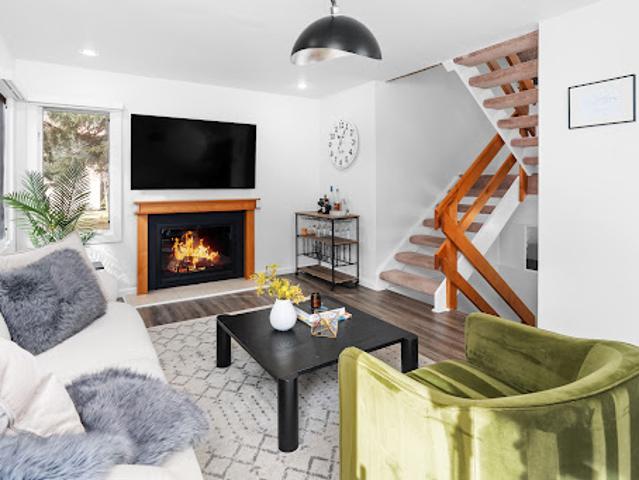 Apartment with terrace