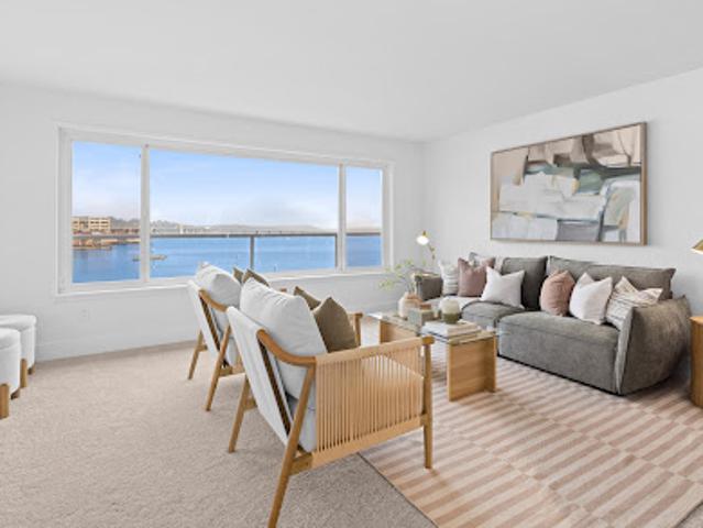 Apartment with terrace