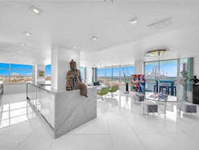 Apartment with terrace and pool