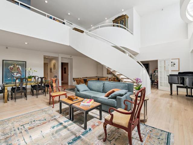 Apartment with terrace