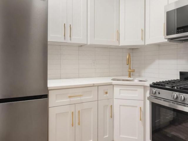 apartment Concourse Village NY ES102245758
