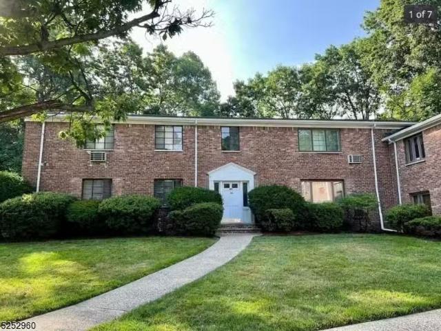 Apartment, Condo Complex Springfield Twp. NJ 80 Troy Dr #B