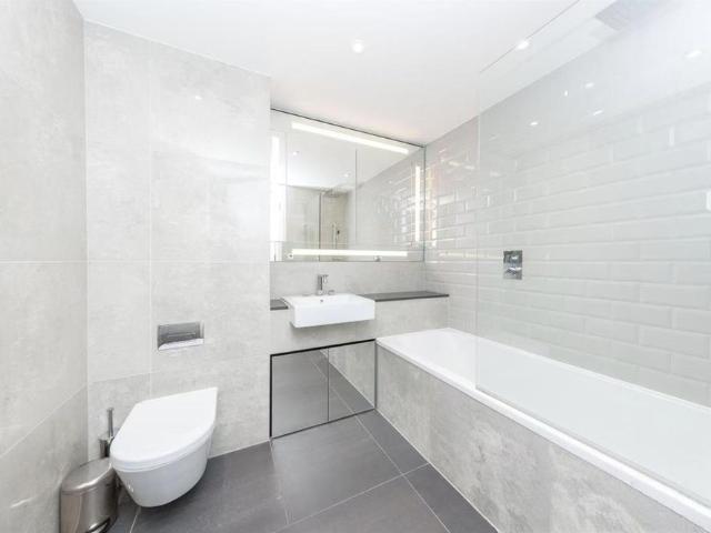 Apartment, Catalina House, Canter Way, London