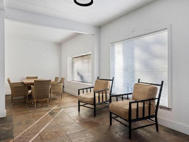 apartment CA CA DLS101882578