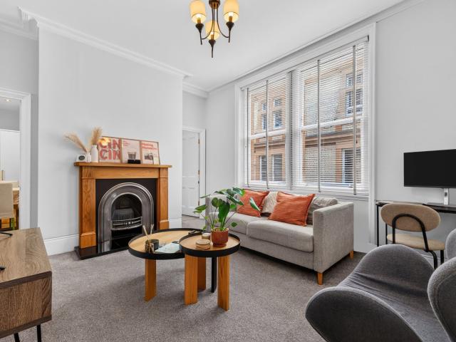 apartment Charing Cross Road