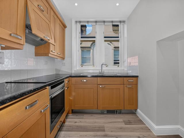 apartment Charing Cross Road