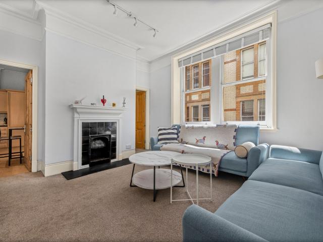 apartment Charing Cross Road
