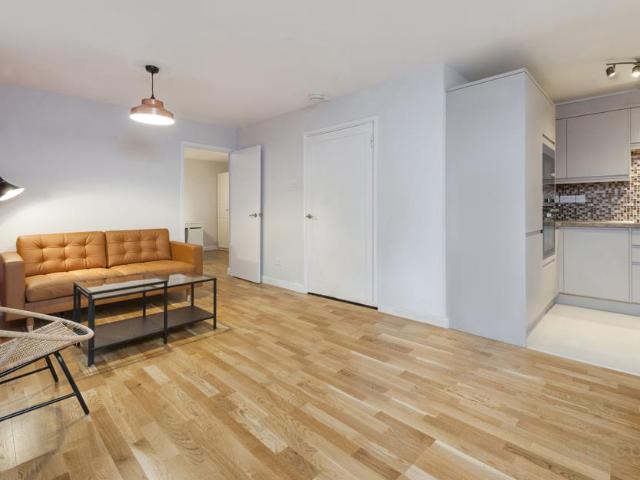 apartment Clipstone Street