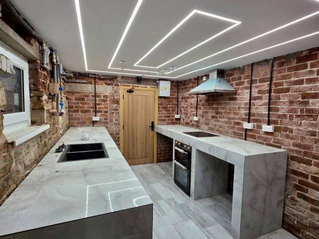 apartment at 3 Park Hill, OL12 0HU