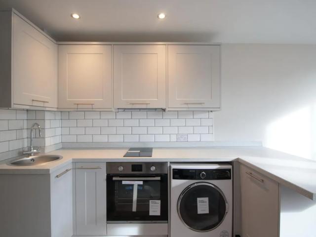 Apartment at 1st Avenue, Greater London