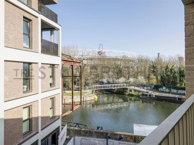 apartment at 4 Stables Yard London, E3 2YQ