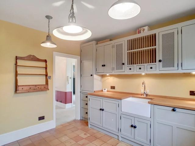 Apartment at 590, Greater London