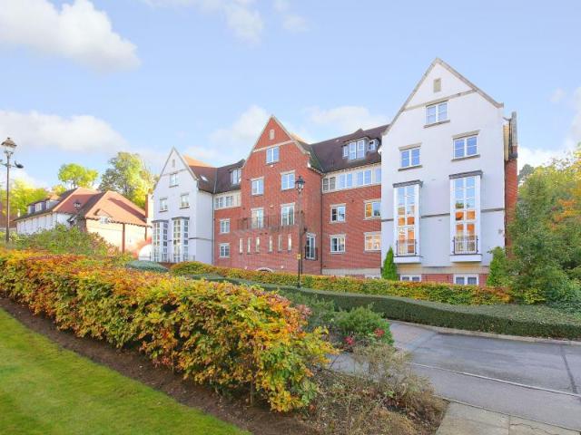 Apartment at Cottage Close, Greater London
