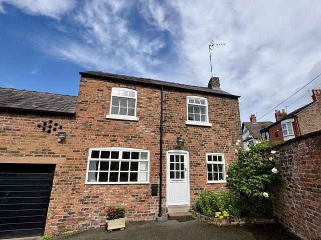 Apartment at Cottage Close, Neston