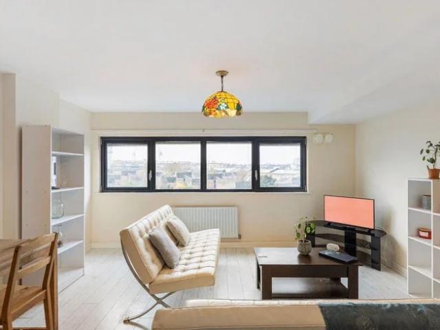 Apartment at Cottage Road, Greater London