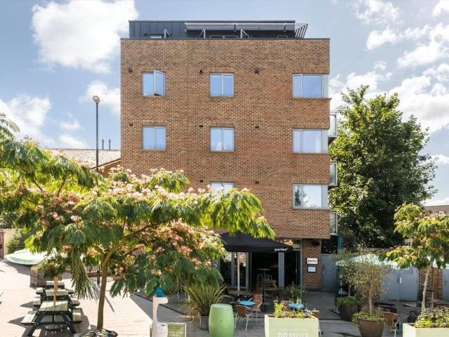 Apartment at Coulgate Street, Greater London