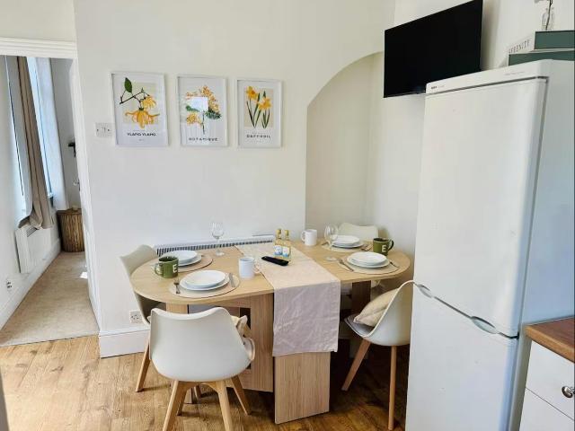 Apartment at County Road, Swindon