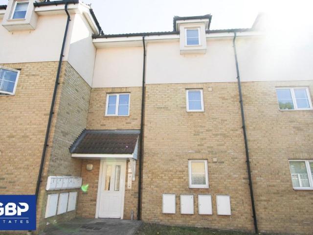 Apartment at Courtyard Mews, Greater London
