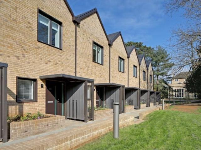Apartment at Court Place Gardens, Oxford