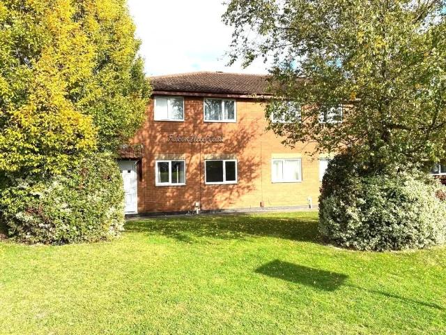 Apartment at Covert Close, Ashfield