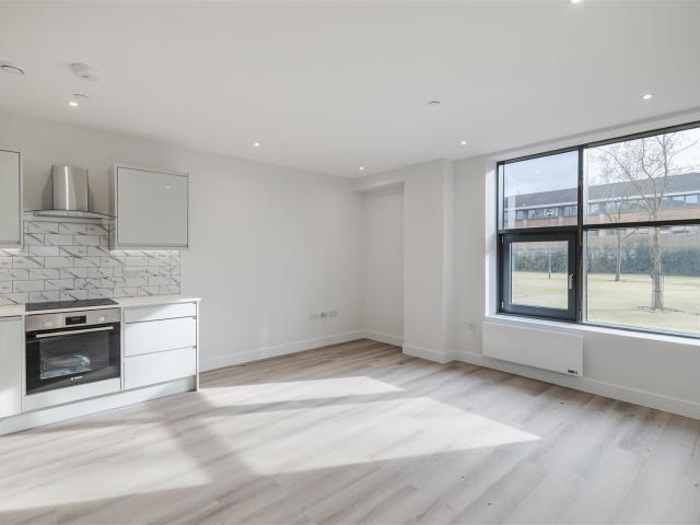 Apartment at Cowley Business Park, Greater London
