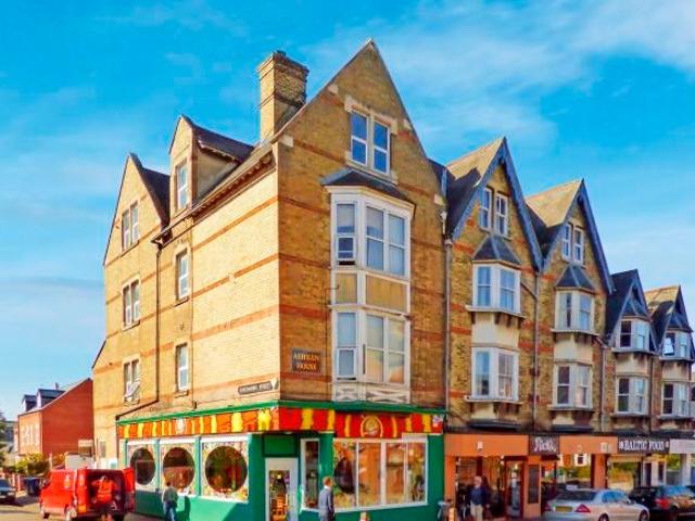 Apartment at Cowley Road, Oxford