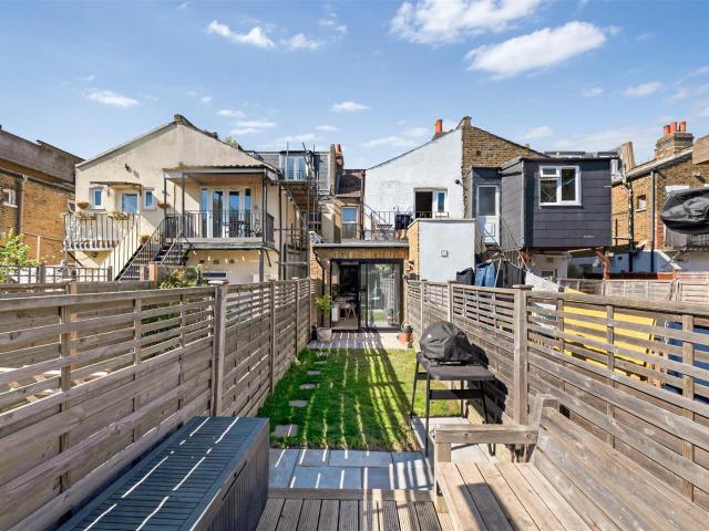 Apartment at Cowper Road, Greater London