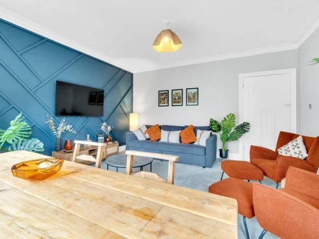 Apartment at Cowper Road, Worthing