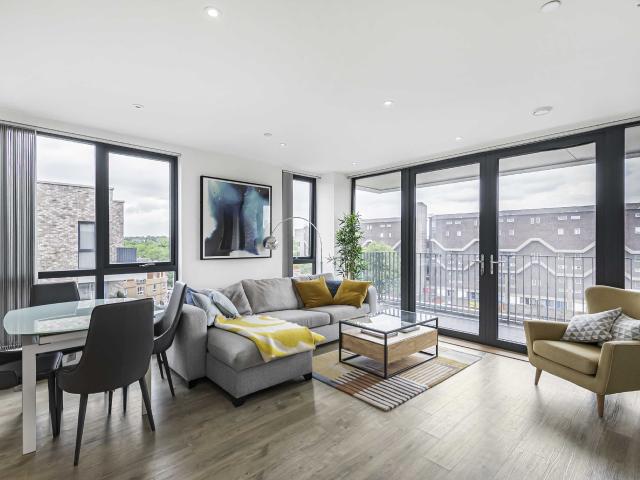 Apartment at Coal Lane, Greater London