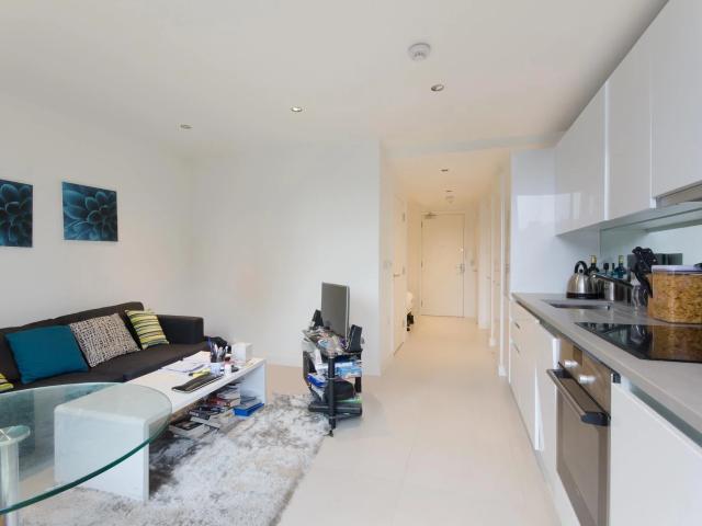 Apartment at Cobblestone Square, Greater London