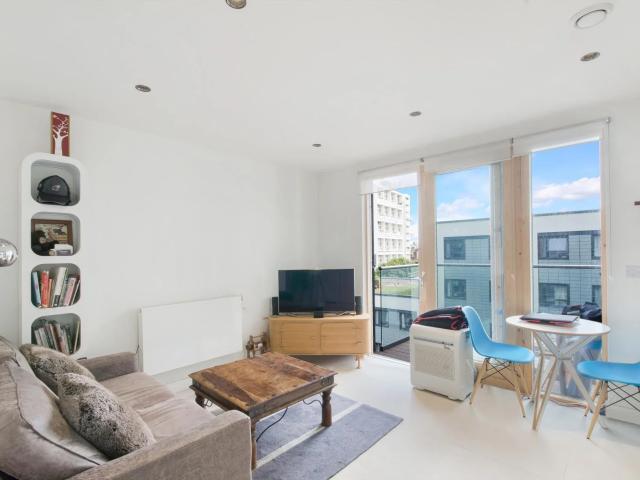 Apartment at Cobblestone Square, Greater London