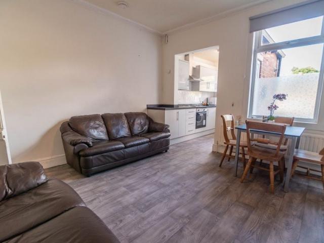 Apartment at Cobden View Road, Sheffield