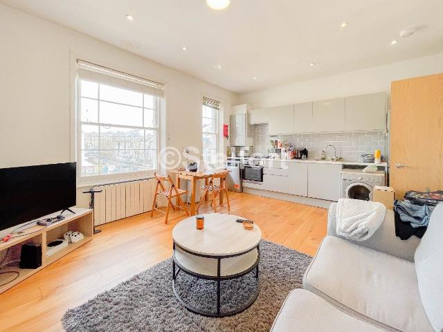 Apartment at Cobham Mews, Greater London