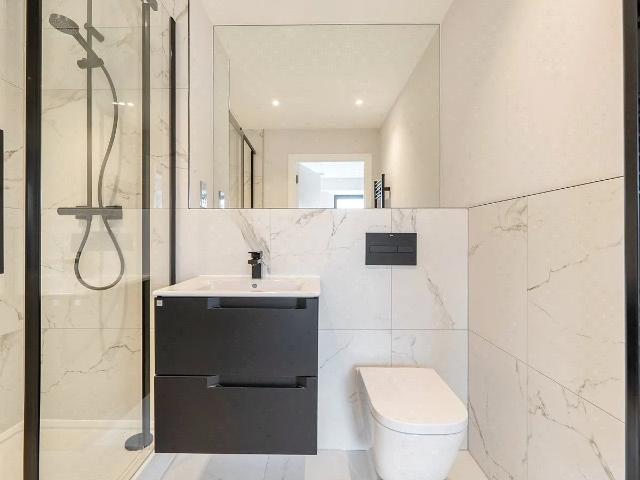 Apartment at Cockfosters Road, Greater London