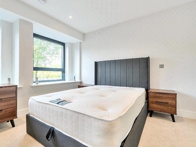 Apartment at Cockfosters Road, Greater London