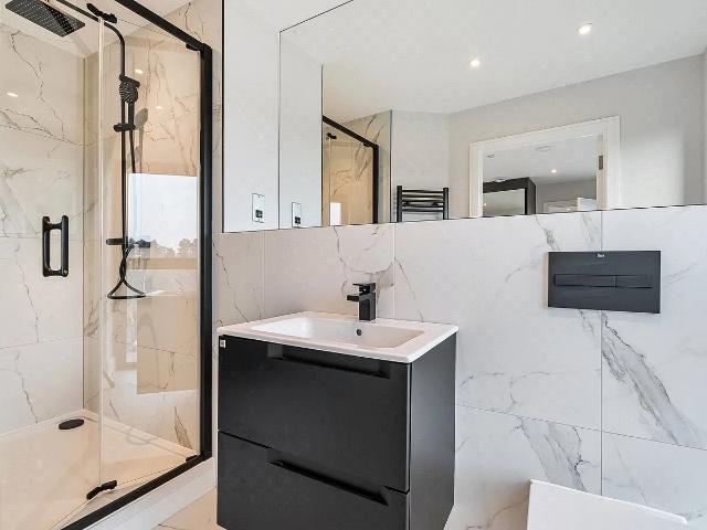Apartment at Cockfosters Road, Greater London