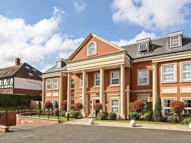 Apartment at Cockfosters Road, Greater London