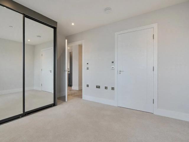 Apartment at Cockfosters Road, Greater London