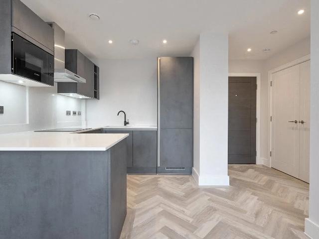 Apartment at Cockfosters Road, Greater London