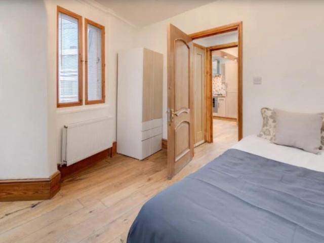 Apartment at Cockspur Street, London