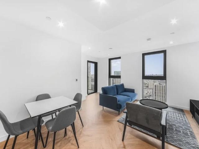 Apartment at Cold Harbour, Greater London