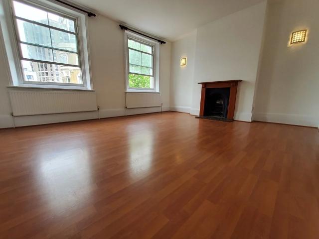 Apartment at Coldharbour Lane, Greater London
