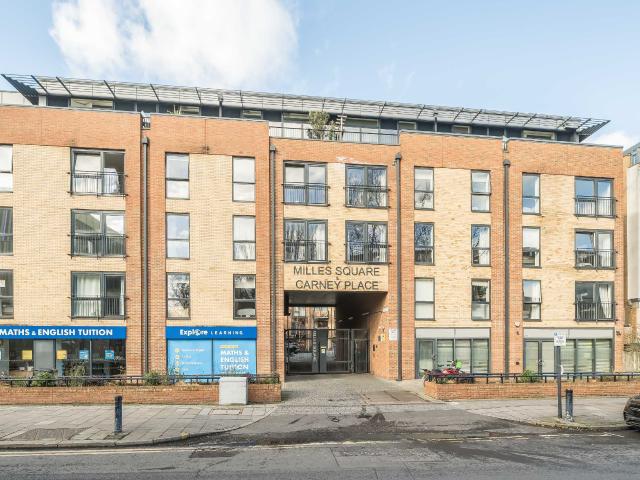 Apartment at Coldharbour Lane, Greater London