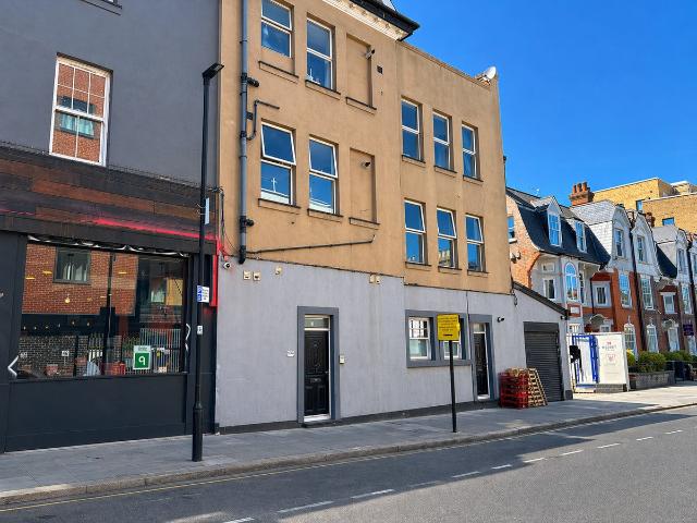Apartment at Coldharbour Lane, Greater London