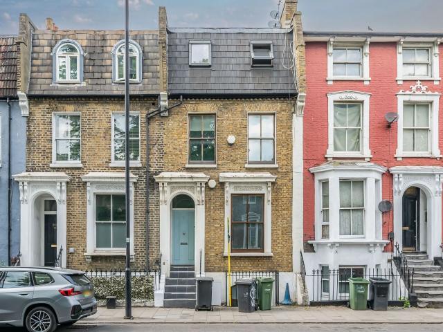 Apartment at Coldharbour Lane, Greater London