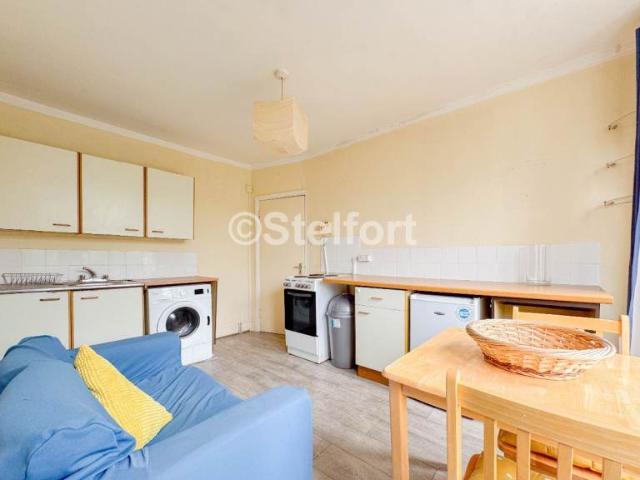 Apartment at Coldharbour Lane, Greater London